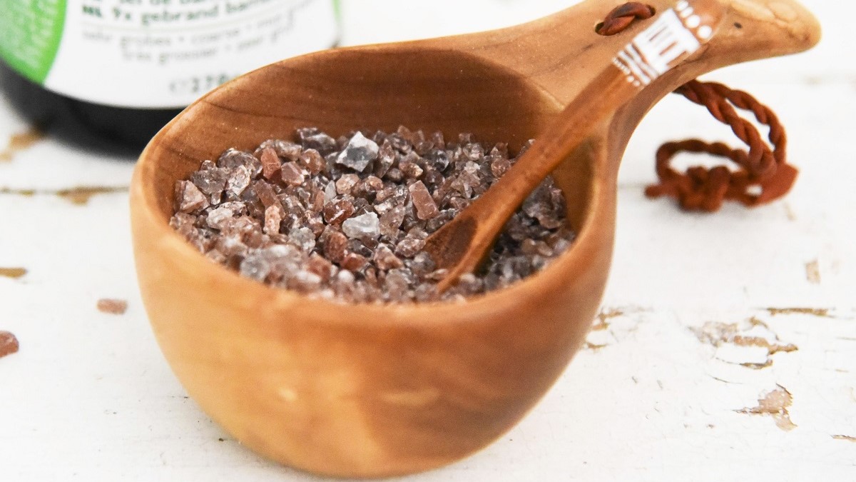 What is bamboo salt and what types are there? - FOH